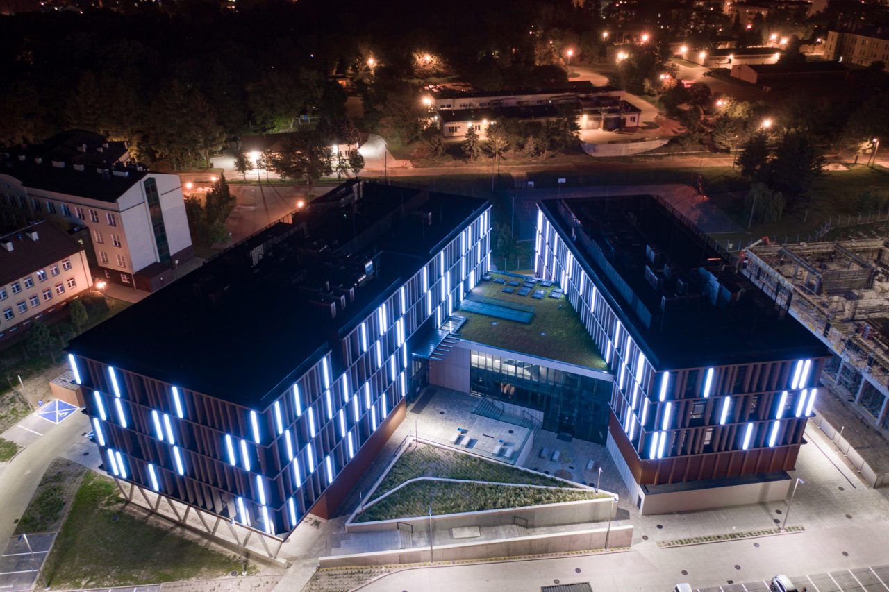Kampus Zachodni UMCS im. Unii Lubelskiej nocą (zdjęcia, wideo ...