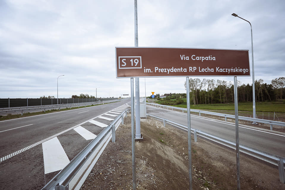 Dzisiaj uroczyście otwarto odcinek drogi ekspresowej S19 Via Carpatia między Lublinem a ...