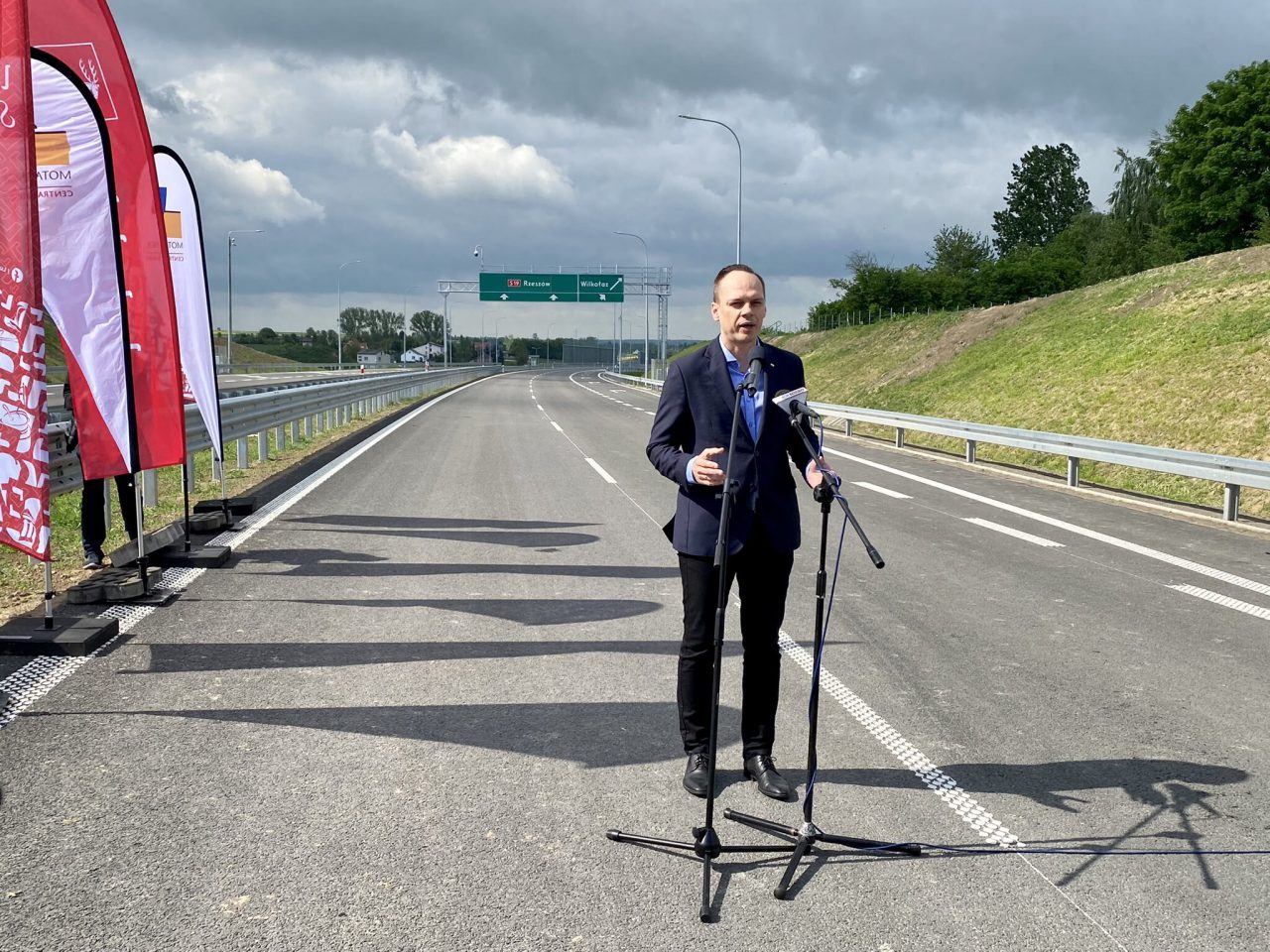 Dzisiaj uroczyście otwarto odcinek drogi ekspresowej S19 Via Carpatia między Lublinem a ...