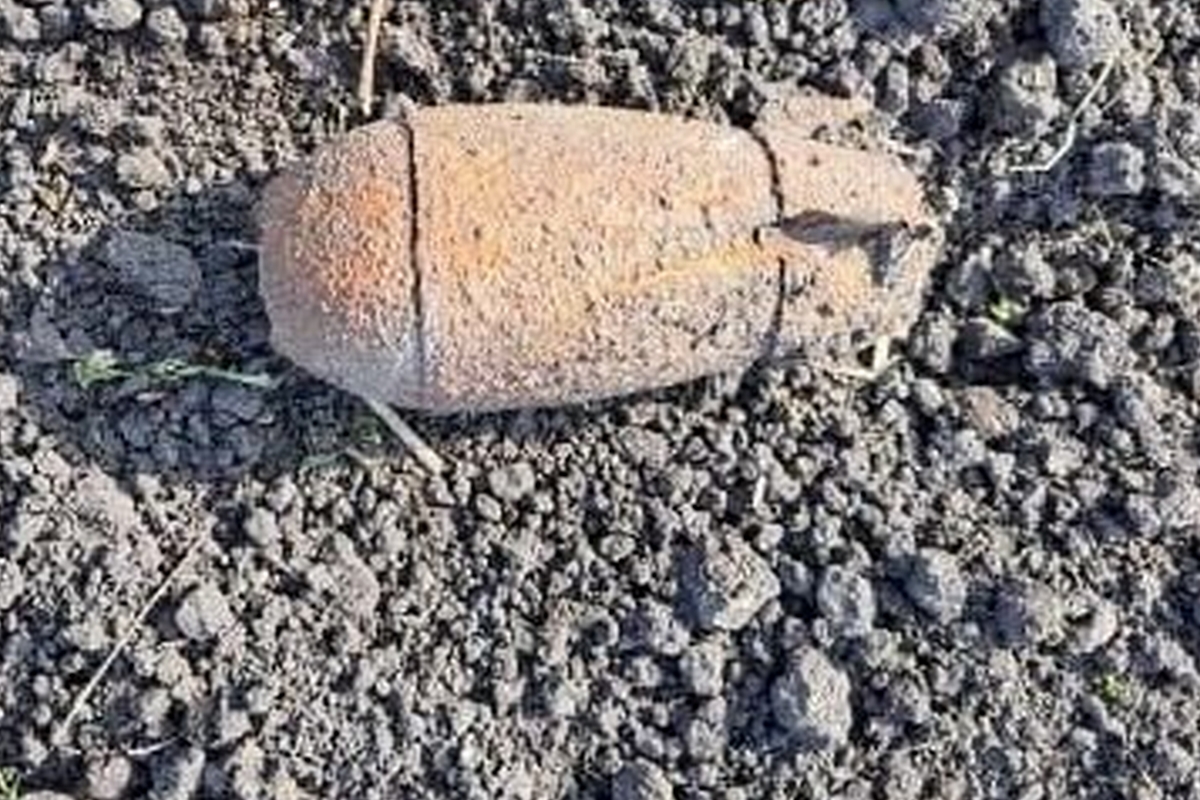W trakcie prac polowych natrafił na bomby lotnicze : Lublin112.pl ...