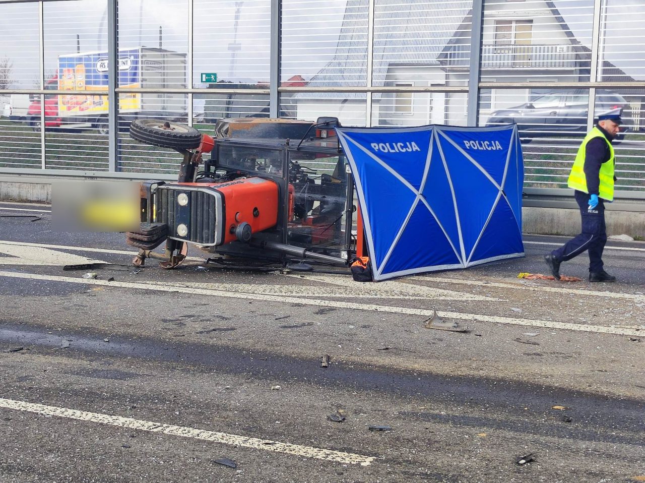 Tragiczny wypadek w Elizówce. Droga z Lubartowa do Lublina całkowicie zablokowana (zdjęcia ...