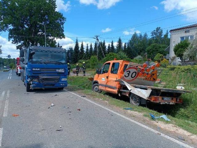 Wypadek na drodze krajowej nr 74, wprowadzono ruch wahadłowy (zdjęcia) : Lublin112.pl ...