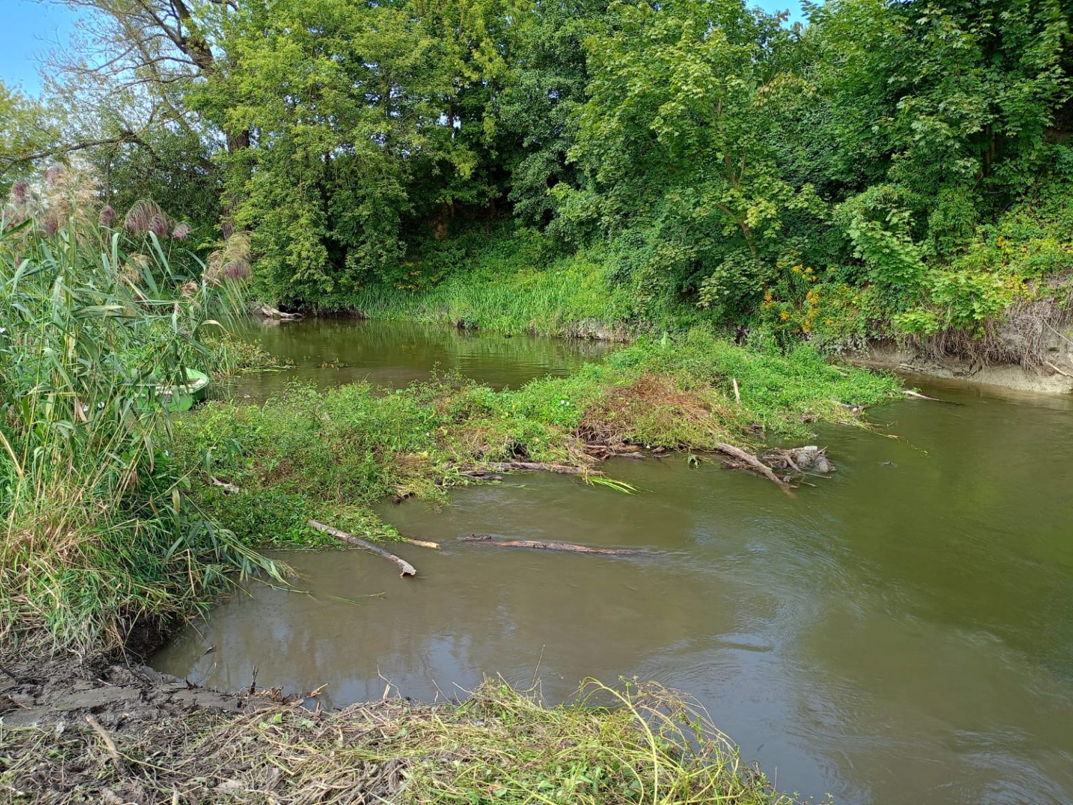 Na Bystrzycy powstał spory zator. Dziś przeprowadzono akcję jego ...