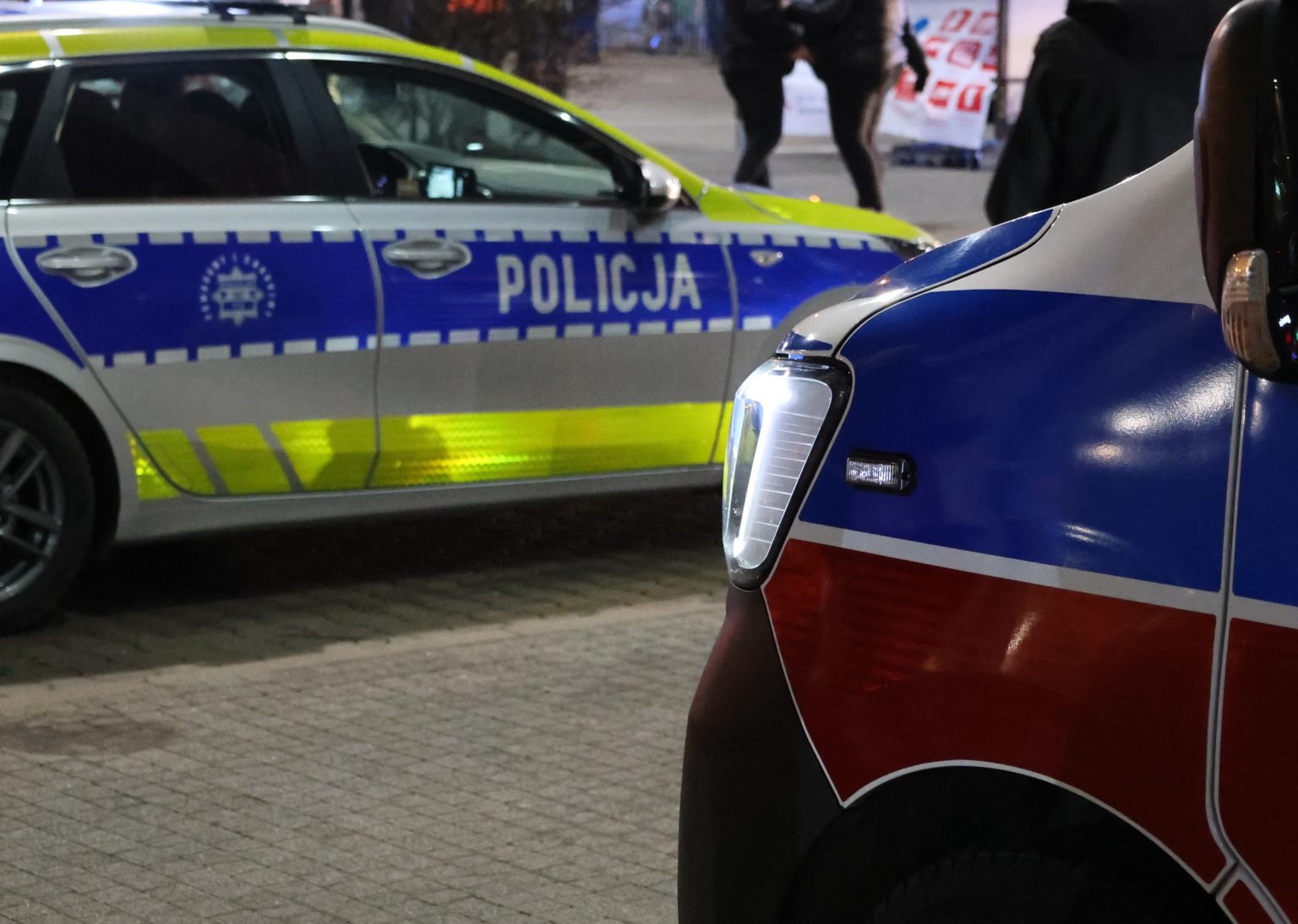 Pijani rodzice opiekowali się czwórką dzieci. Ojciec miał blisko 3 ...